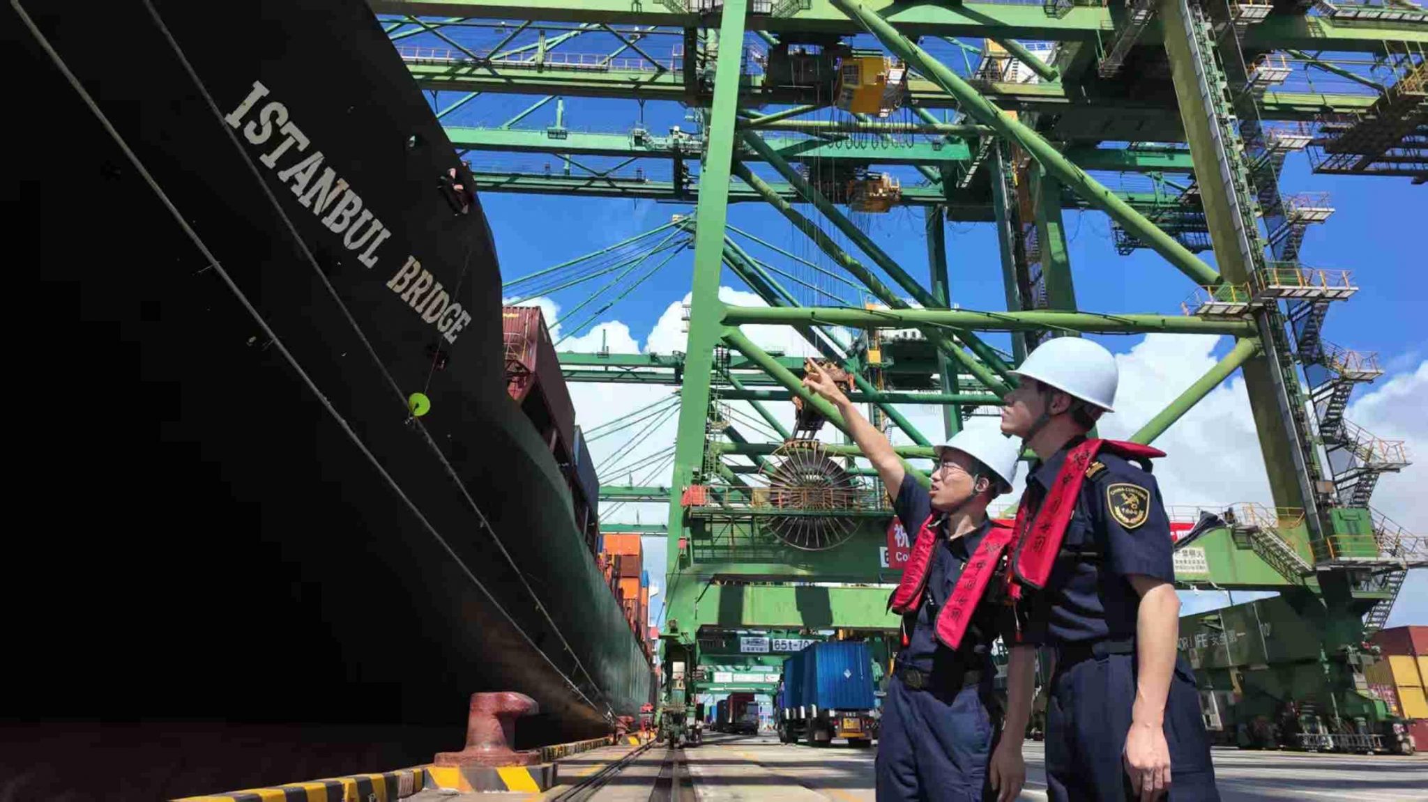 China Europe Arctic Express arrives in the UK, opening up a new ...